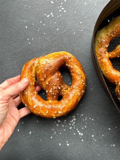 Pretzel Bretzel Moelleux Au Air Fryer La Petite Bette