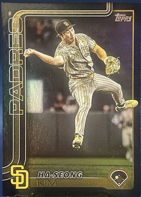 Ha Seong Kim Black Rainbow 175 Prices 2025 Topps Baseball Cards