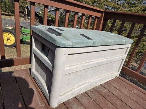 2 X 4 Suncast Storage Box Ziemer Hilbrands Auctions