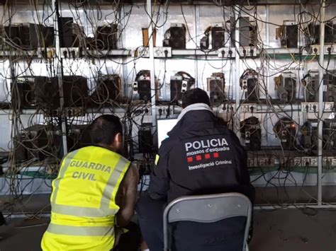 Desmontan Una Granja De Criptomonedas Escondida En Una Nave En Ripollet Que Defraudó 4 5