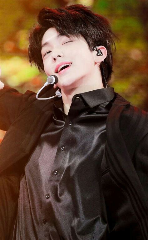 Pin Oleh Chrissy Lost Di Txt Selebritas Masa Depan