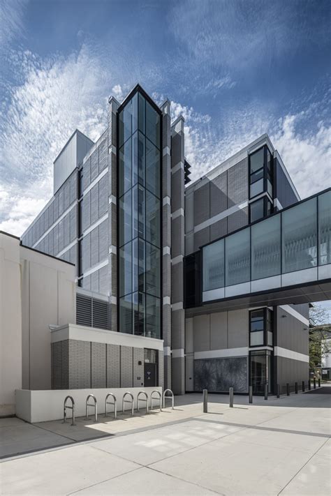 Ubc Hebb Building Int Design