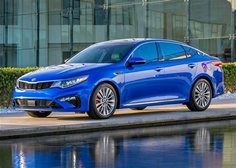 New Kia Optima Photos Prices And Specs In Qatar