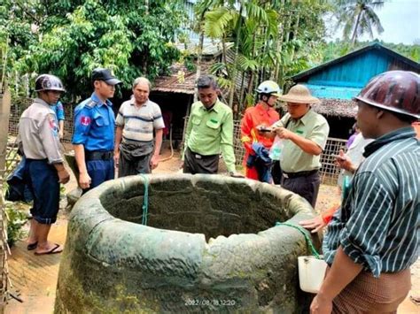 ငရုတ်ကောင်းမြို့တွင် မိုးသည်းထန်စွာ ရွာသွန်းပြီး တောင်ကျချောင်းရေနှင့