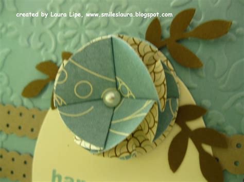 Smiles Laura Folded Flower