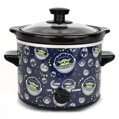 Uncanny Brands Star Wars The Mandalorian 2 Quart Slow Cooker