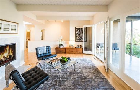24 Lovely Living Room Staging Ideas Photos Home Stratosphere