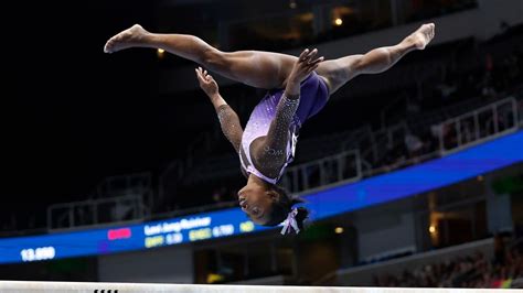 Turnen Simone Biles Gewinnt Ihre Achte Us Meisterschaft Und Stellt 60
