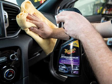 Quik Detailer Interior • Meguiar's Pakistan