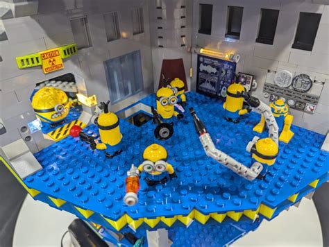 Der Neue Lego Todesstern Die Minions Sind Los Zusammengebaut
