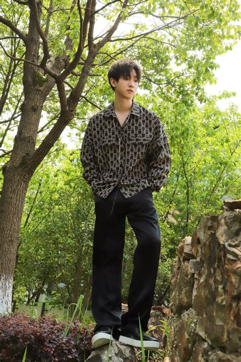 Ghim Của Yasminn Sampaio Trên ♡ Y U B I N ♡ Diễn Viên Dép