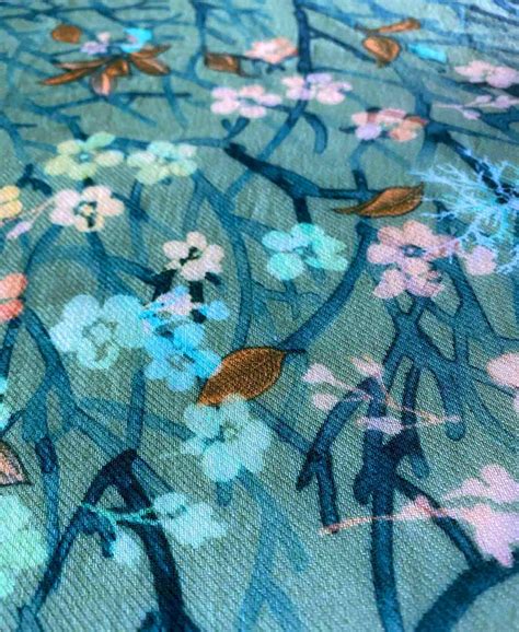 Numinous Light Shovava