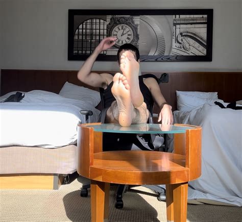 Hotel Feet