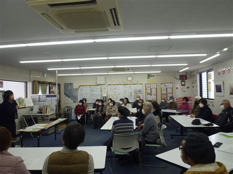 1月31日火藤江駅前オアシスで「絵本を楽しむ会」を開催しました。 藤江校区まちづくり協議会