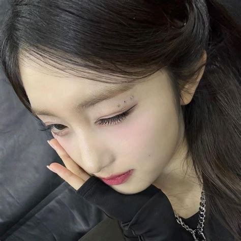 Pin By Sakura°さくら On Pins By You Instagram Update Kpop Icon