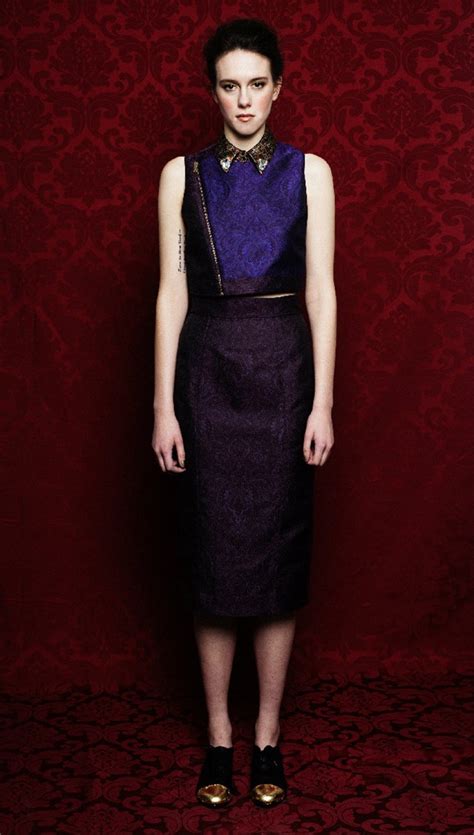 Eleven Objects Dazed