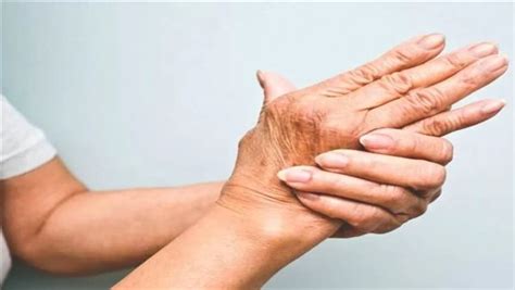 استشاري يوضح حقائق عن مرض التهاب المفاصل