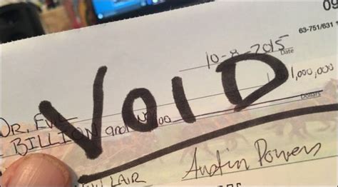 How To Deposit Checks To Your Bank Account Using Your Phone