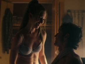 DIANA HOPPER Nude AZNude