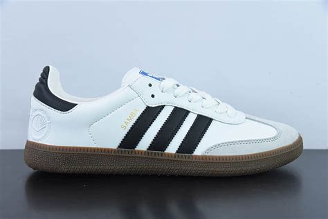 阿迪达斯adidas Originals Samba Vegan Og桑巴舞系列皮革白黑浅灰焦糖底环保标识绅士德训足球风百搭低帮休闲运动板鞋纯原版本 货号：fw2427 潮流鞋子