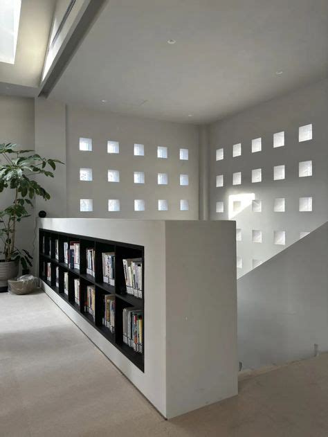 Facade에 있는 Shmily Fang님의 핀 2025 작은 집 가게 앞 디자인 파사드