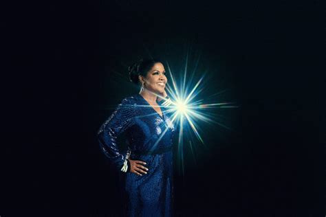 Exclusive CeCe Winans Talks About Her New Christmas Album And More The Gospel Guru