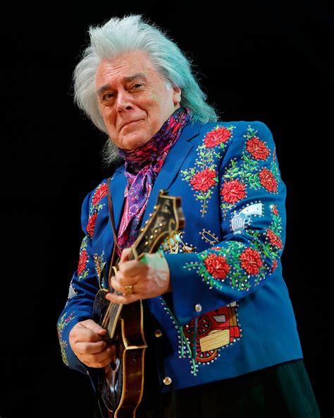 Meet Manuel Cuevas Nashvilles 91 Year Old Tailor To The Stars Gq