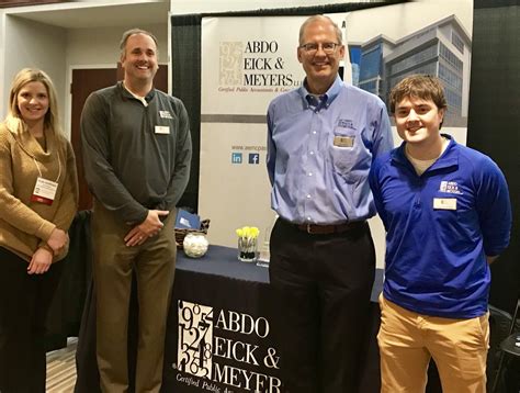 Tom Olinger Aemtom Twitter