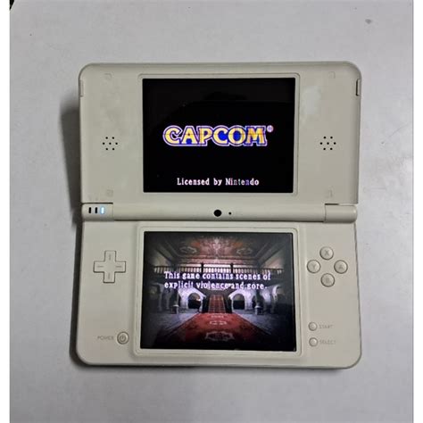 Nintendo Dsi Ll สีขาว จอใหญ่ เล่นผ่านเมม 16g จอตำหนิ เน้นเล่น Sn 74178