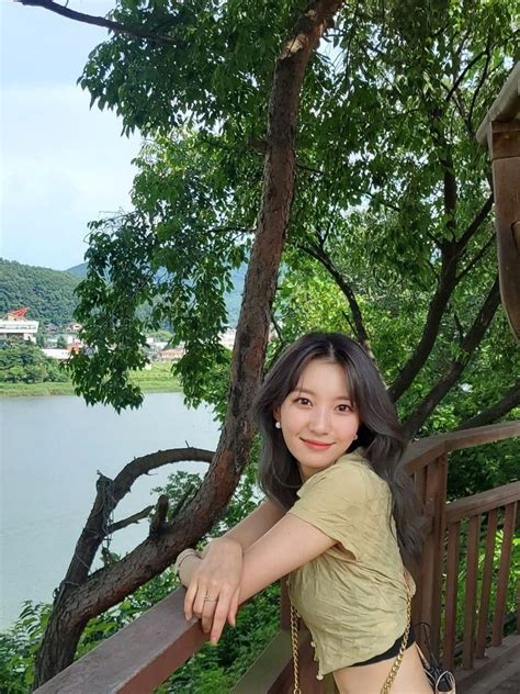 Oh My Girl Binnie Pretty In New Instagram Snaps Artofit