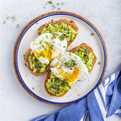 Avocado Poached Egg At Dorathy Quinones Blog