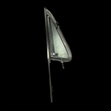 1981 87 Square Body Chevy And Gmc Truck Vent Window Assembly Right
