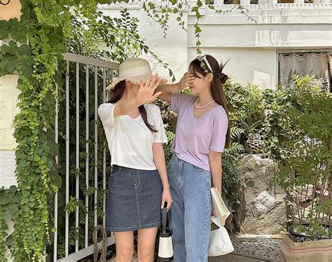 리리앤코 기본크롭 퍼니픈 쿨링 스판 브이넥 티셔츠 여름 신상 썸머룩 데일리룩 미니멀룩 공항룩 데이트룩 캐주얼룩 캠퍼스룩 러블리룩 무지티 무지티셔츠 쿨링티셔츠 베이직