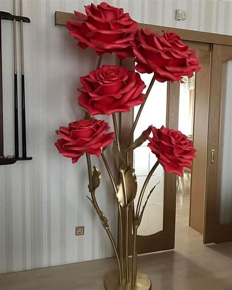 Композиция из пяти роз стоит 15000 #подаркинн #подарки #подаркилюбимым ...