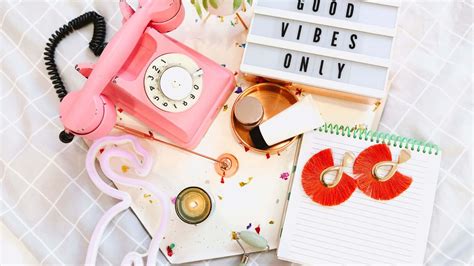 [400 ] Girly Backgrounds