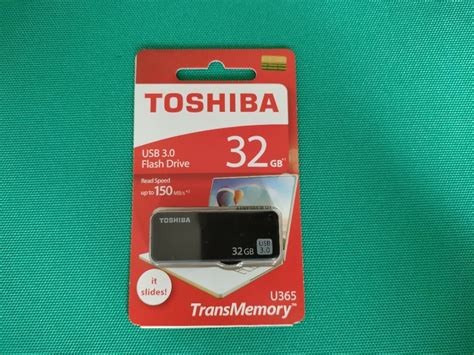 Usbメモリー Usb30 Flash Drive 32gb U365 By メルカリ