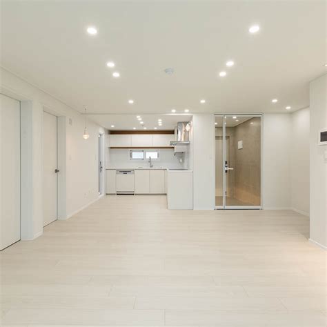 기본에 충실한 화이트 인테리어 ∙ Dmc래미안 클라시스 33평 라이프스타일 슈퍼앱 오늘의집