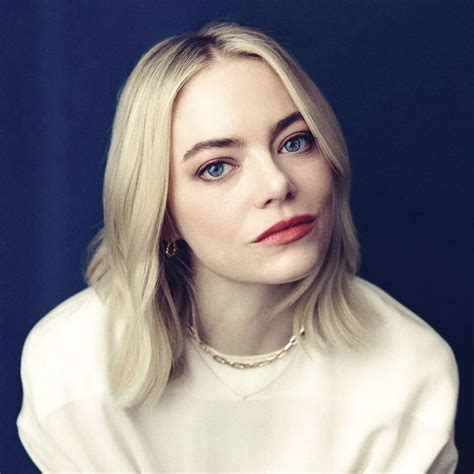 Emma Stone The Hollywood Reporter Roundtable Photo Shoot January 2024
