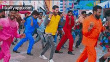 Funny Celebration Dance S Tenor
