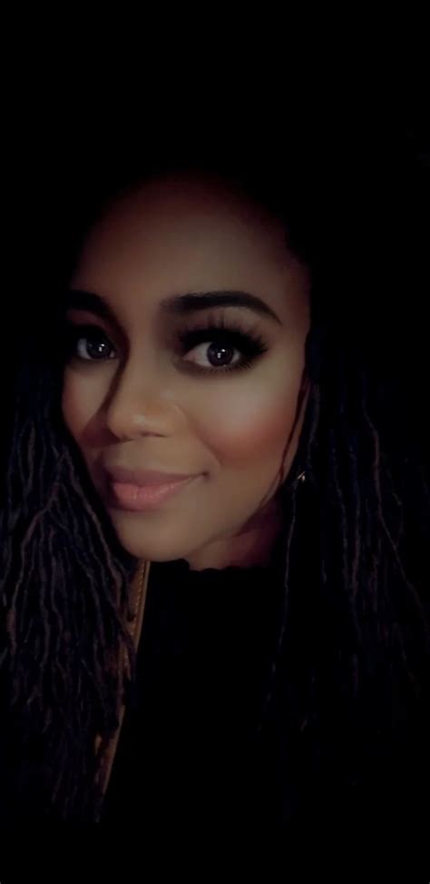 Pin By Angelica Prescod On Angelica Prescod Angelica Poses Locks