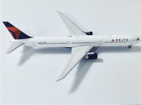 Panda Models 1 400 Delta Airlines N825mh Boeing 767 400 Bedfordshire