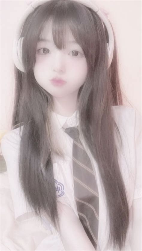 Pin By 𝙆𝙞𝙩𝙨𝙪𝙠𝙞 𝙈𝙤𝙤𝙣 On 𝙶𝚒𝚛𝚕𝚜