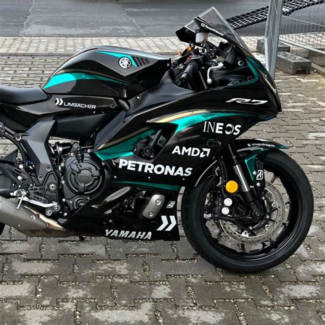 4moto® - YAMAHA R7 Dekorkit "PETRONAS" Dekor Fullbodydekor