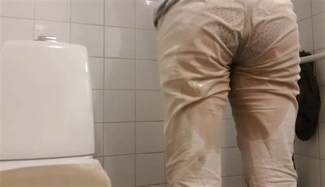 Wetting Trousers Video Thisvid Com