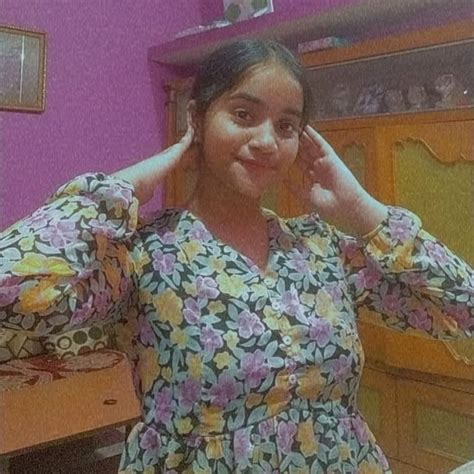 𝒮𝒽𝓇𝓊𝓉𝒾 𝒥𝒶𝒾𝓈𝓌𝒶𝓁 Shruti Jais2007 • Threads Say More