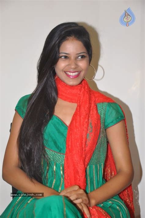 Debbie Stills Photo Of