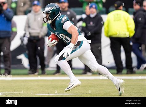 Philadelphia Eagles Running Back Will Shipley 28 Returns The Kick Off