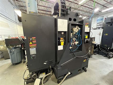 Used Doosan DNM 5700S CNC Vertical Machining Center 8071727