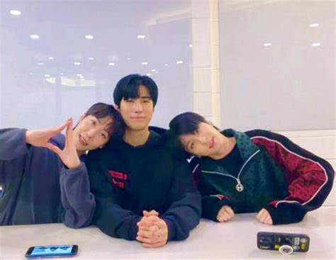Onewe Dongmyeong 💛 Harin 🖤💚 And Cya 💙 R Onewe