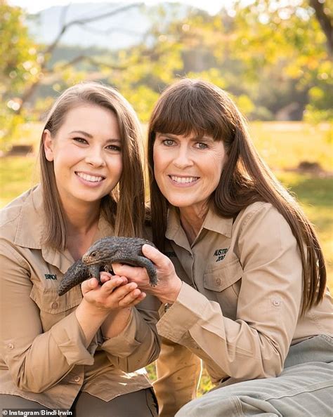 Terri Irwin Shares Adorable Photo Of Late Husband Steve And Daughter